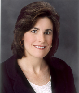 Book Lisa Caputo for Public Speaking | Harry Walker Agency